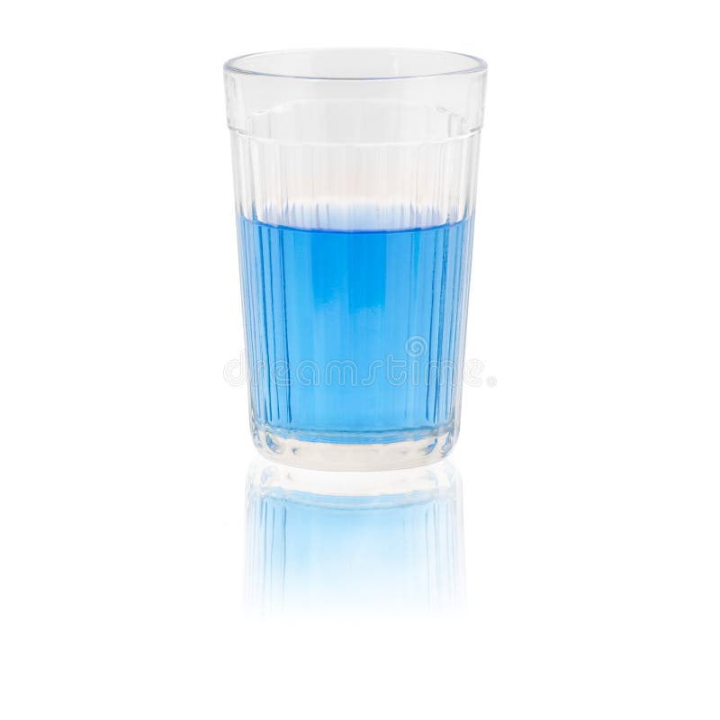 Bicchiere D'acqua Pieno Isolato Su Bianco Immagine Stock - Immagine di ...