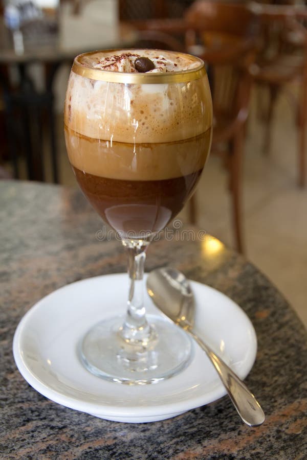 Bicerin stock foto. Image of nagerecht, dieet, room, cappuccino - 45513378