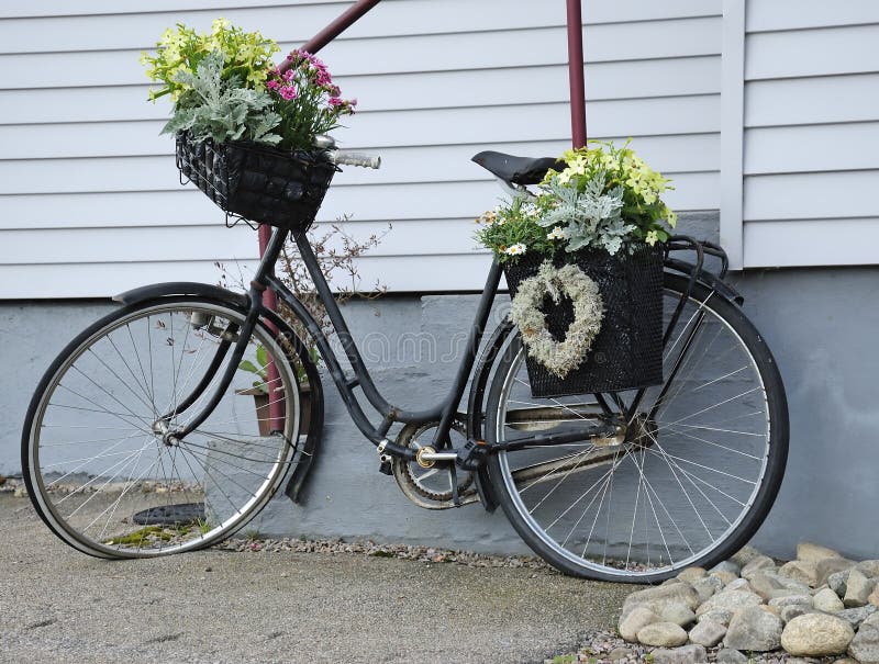 Vintage Bicycle with Flowers Stock Photo - Image of bicycle, wheel ...
