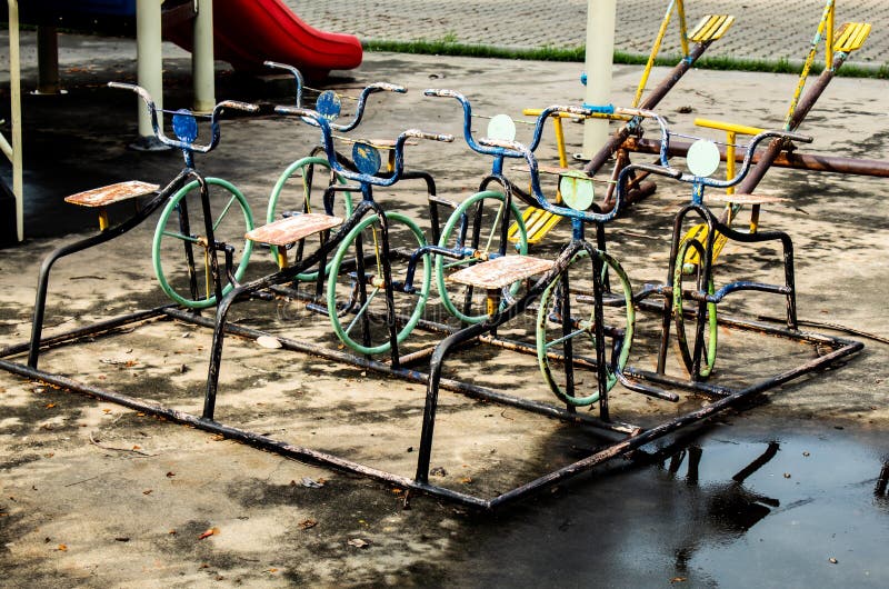 Bicycle steel rusting. stock photo. Image of child, abstract - 117428474