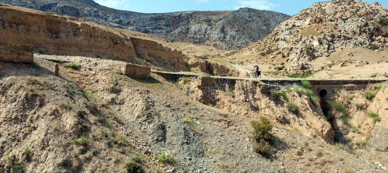 925 Bumpy Mountain Photos - Free & Royalty-Free Stock Photos from ...