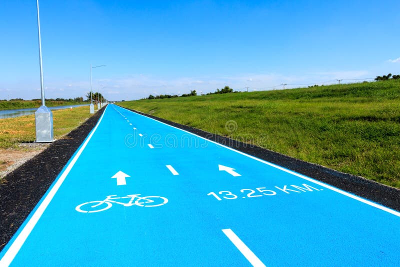 Bicycle way stock photo. Image of road, park, drive, route - 62844742