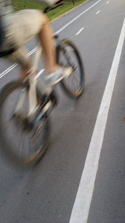 Bicyclist editorial stock photo. Image of motion, street - 44735728