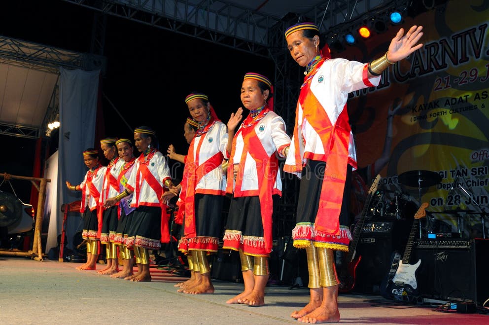 Bidayuh Cultural Dance editorial stock image. Image of dance - 5642334