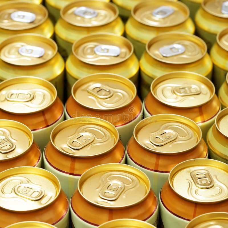 Bierdosen stockbild. Bild von dose, speisekarte, stab - 16000901