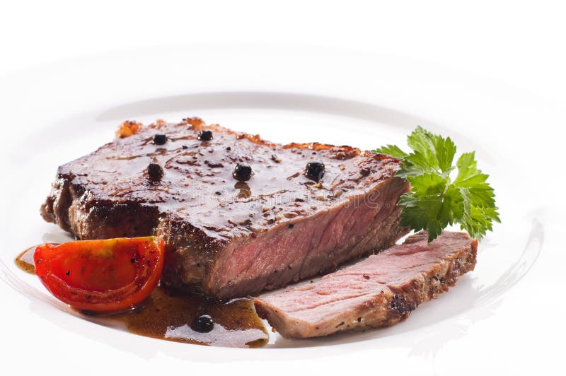 Bifteck de boeuf cru photo stock. Image du rouge, nourriture - 16604684