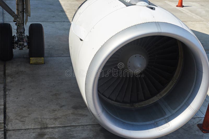 Big Airplane Turbine Engine Stock Image - Image of motor, power: 92062303
