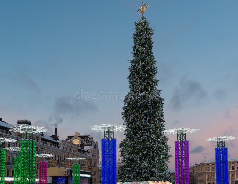Big Beautiful Christmas Tree in City Stock Photo - Image of christmas ...