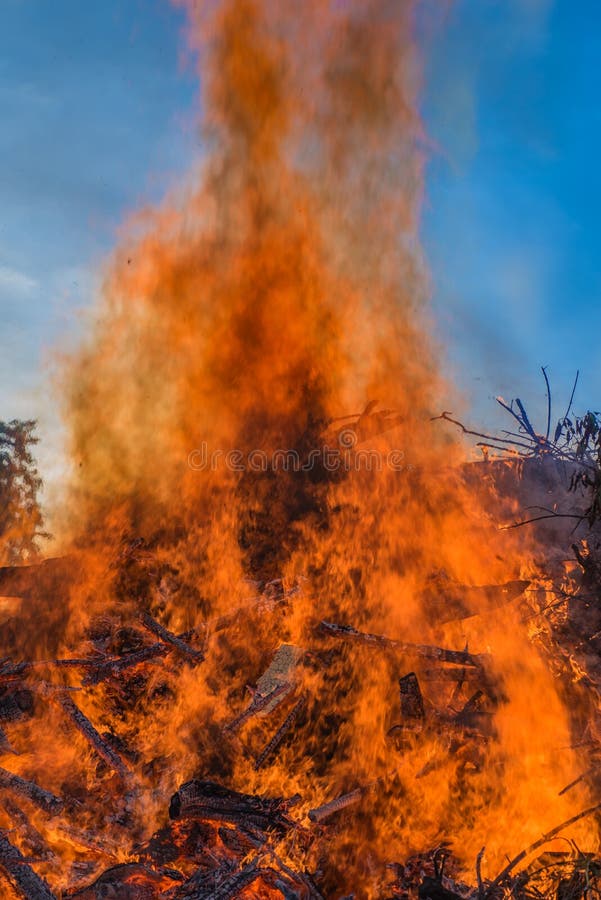 Big Bonfire Against Blue Sky. Stock Image - Image of blue, kindling ...