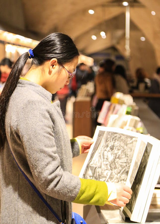 The Big Bookstore in Chengdu, China Editorial Stock Photo - Image of ...