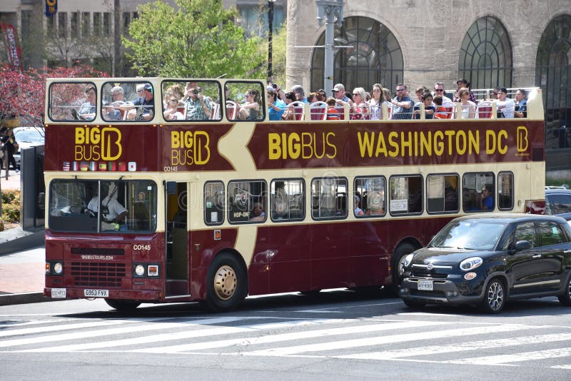 Washington DC Tour Bus editorial stock image. Image of line - 19226979