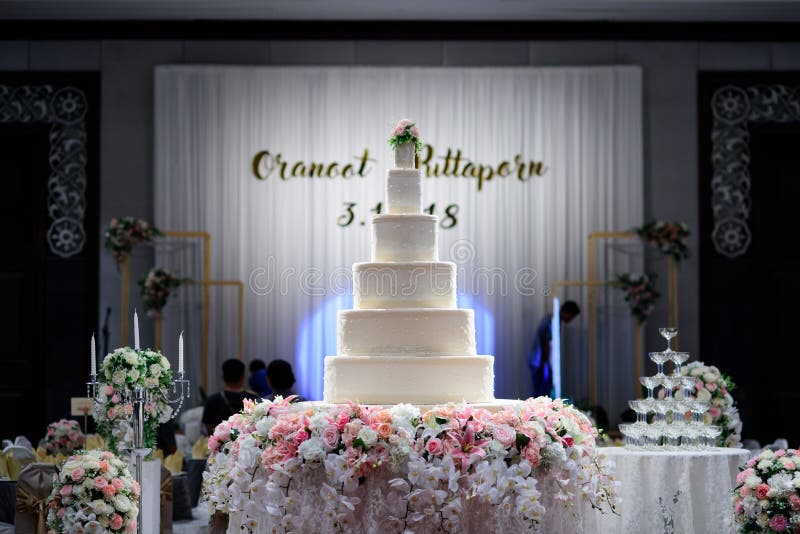 Big Cake Was Beautifully Arranged for a Wedding Stock Image - Image of ...