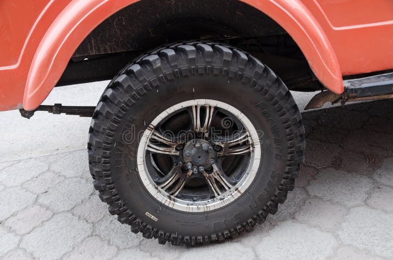 Car wheel close up editorial photography. Image of asphalt - 150461752