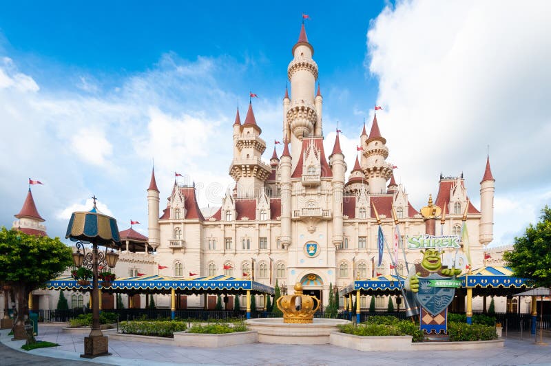 The Castle at Universal Studios Singapore Editorial Photography - Image ...