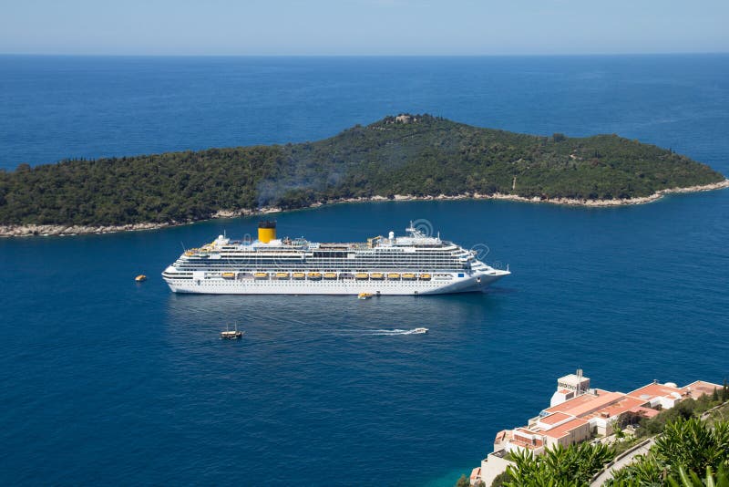 Big Cruise Ship and Island in the Sea Stock Image - Image of holiday ...