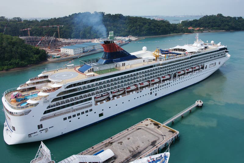 Cruise Ship Near Sentosa Island, Singapore Editorial Image - Image of ...
