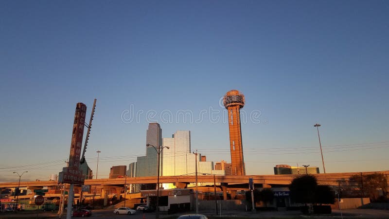 Big D Dallas,Tx editorial photography. Image of reflection - 231235747