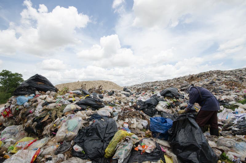 Garbage heap stock photo. Image of heap, disposal, destruction - 16848234