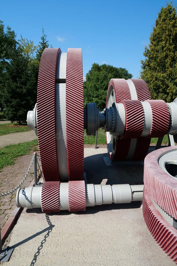 Big Gear Reducers, Reduction Gear Editorial Photography - Image of dual ...