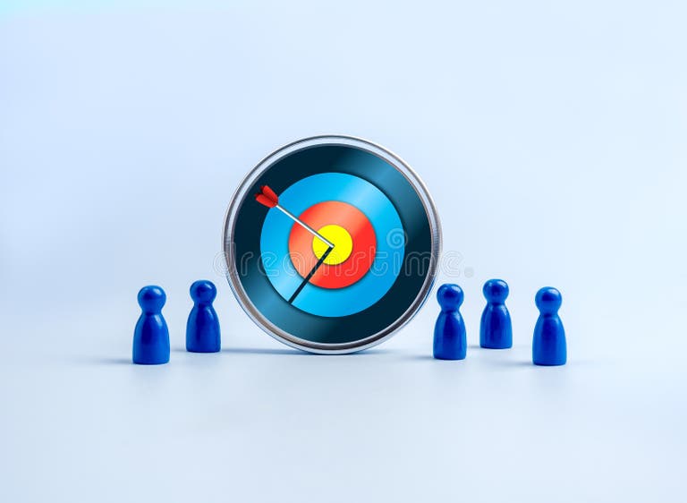 Big Arrow Target Stock Illustrations – 1,922 Big Arrow Target Stock ...