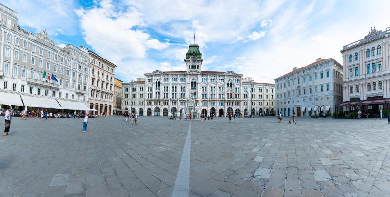 Big Panorama of the Unity of Italy Square in Trieste, Italy Editorial ...