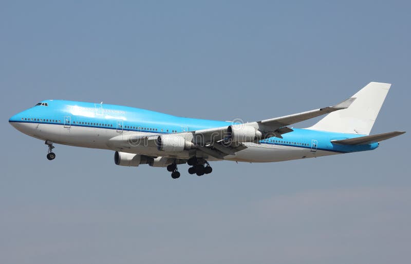 Big plane landing stock photo. Image of aviation, flight - 33536388