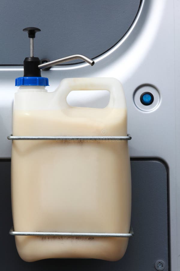 Big Plastic Container, Liquid Dispenser Pump Industry Detail Stock ...