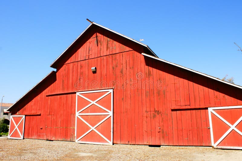 Big red barn stock photo. Image of barn, traditional - 20152022
