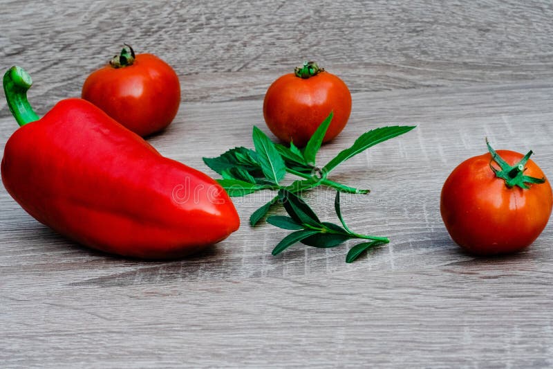 Big Red Pepper, Three Red Tomatoes and Mint, Objective Photography ...