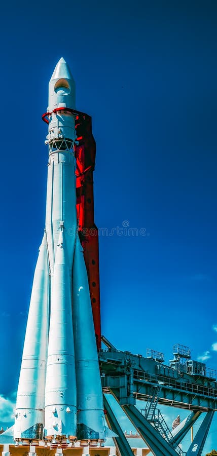 Bi editorial stock image. Image of propulsion, astronaut - 213431489