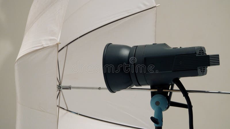 Big Studio Flash Light on Tripod and Soft Box Stock Photo - Image of ...