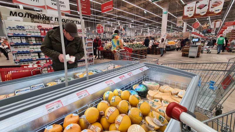 Big Supermarket in the Moscow (19.11.2022) Editorial Image - Image of ...