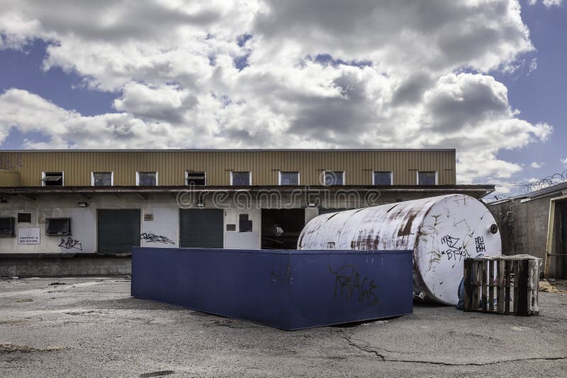 111 Old Brick Building Loading Dock Photos - Free & Royalty-Free Stock ...