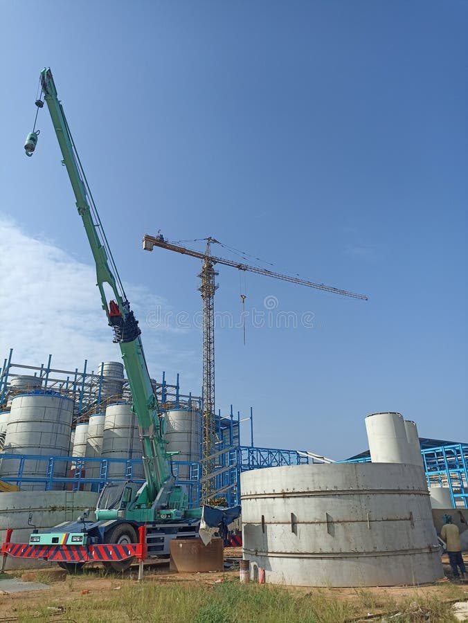 A Big Tower Craine at the Project Construction Editorial Photo - Image ...