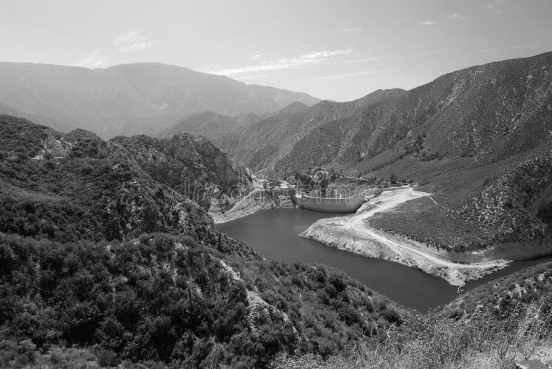 Big Tujunga Dam Black and White Stock Image - Image of reservoir, tree ...