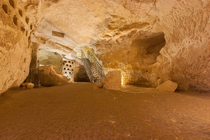 Big Underground Cave, Beit Govrin, Israel Stock Image - Image of dome ...