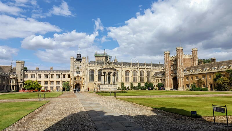 A Big University in Cambridge Editorial Photography - Image of campus ...