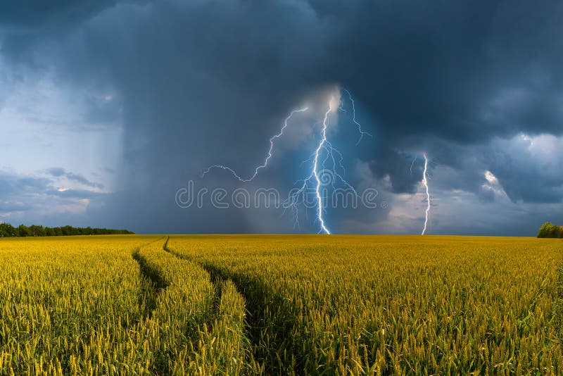 Severe Thunderstorm on the Plains Stock Image - Image of great, thunder ...