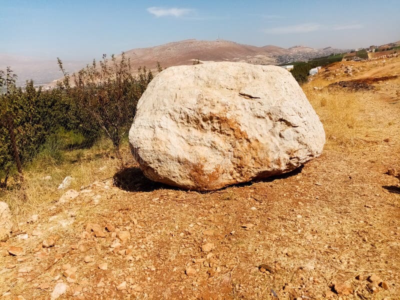 Big Rock Stock Photos - Download 105,052 Royalty Free Photos