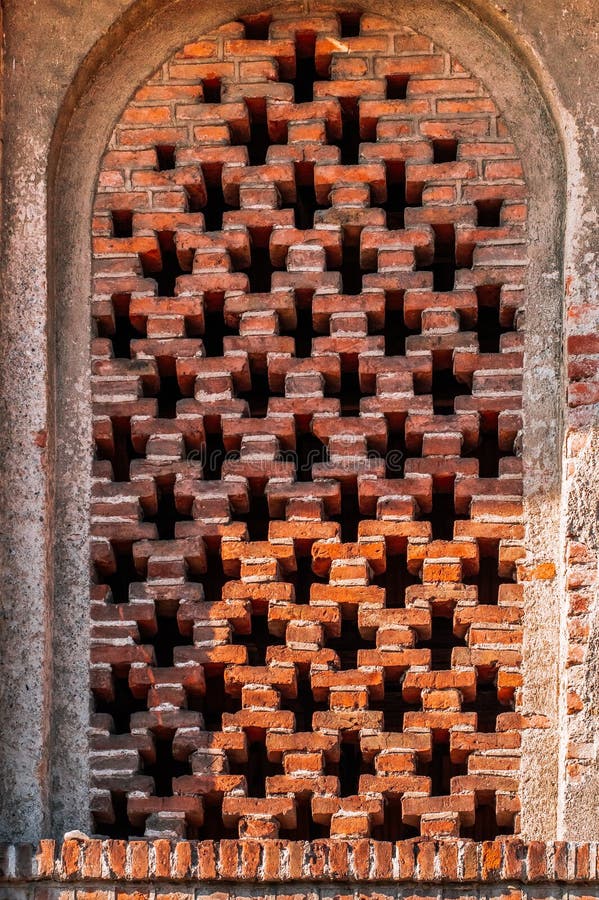 Window Arch in the Old Brick Wall Stock Photo - Image of curve, solid ...