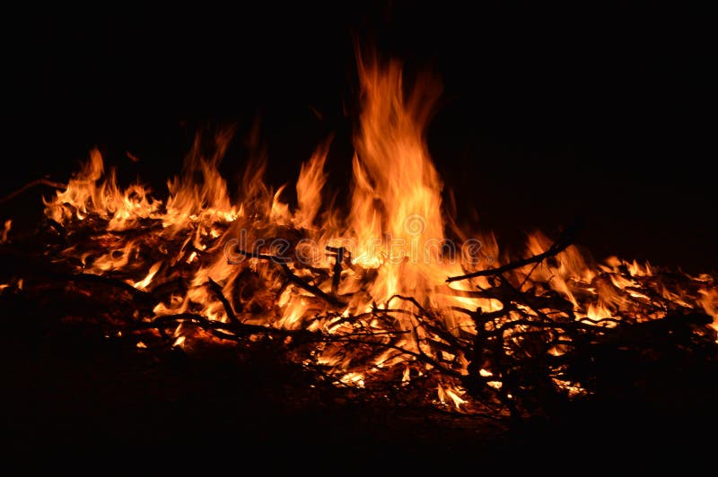 A Big Wood Fire in the Night Stock Image - Image of funny, flames ...