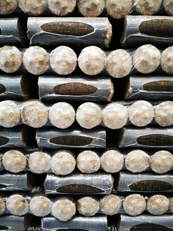 Big wood pellets texture stock photo. Image of bunch - 186041768