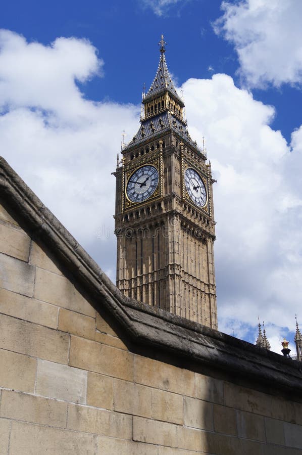 Bigben clock tower London stock image. Image of palace - 100608129