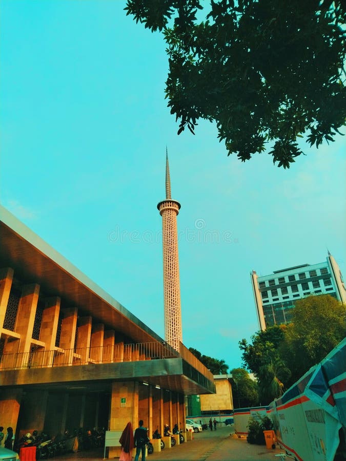 The Biggest Mosque Istiqlal Editorial Stock Photo - Image of tree ...