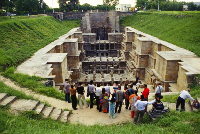 Biggest Step Well Rani Vaav in 11th Centaury , Patan , Gujarat , India ...