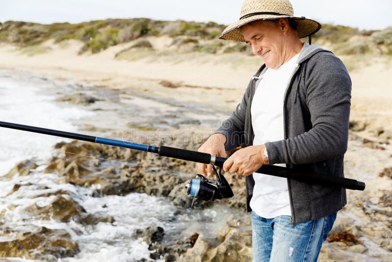 Bild des Fischers stockfoto. Bild von lächeln, fischer - 64018108