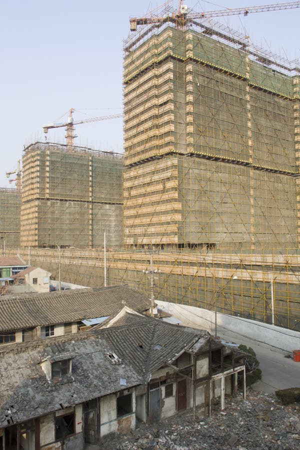 Bild Des Profils Einer Baustelle Redaktionelles Bild - Bild von häuser ...