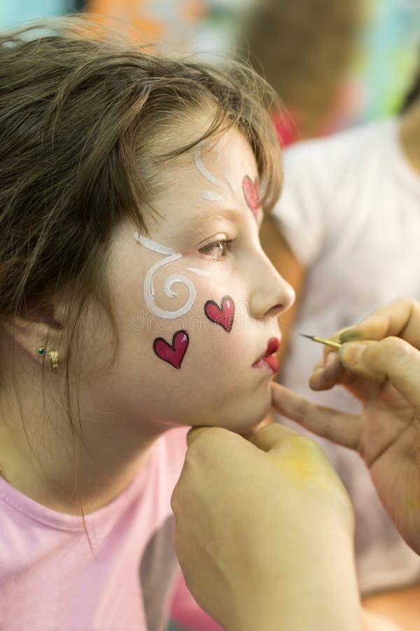 Barns sminkbild arkivfoto. Bild av barn, lycka, folk - 59550296