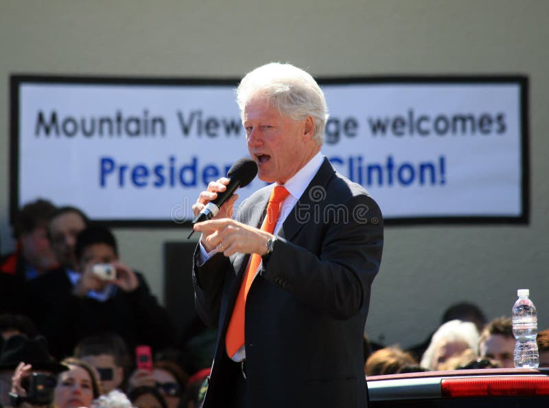 Bill Clinton Speaks in Dallas Editorial Stock Image - Image of view ...