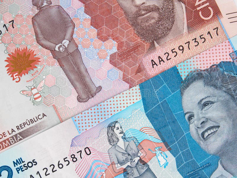 Billets De Banque De Peso De La Devise 2000 Et 5000 De La Colombie ...